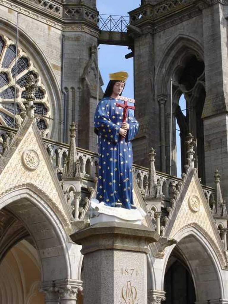 Rénovations de la Basilique de Pontmain - Riposte-catholique