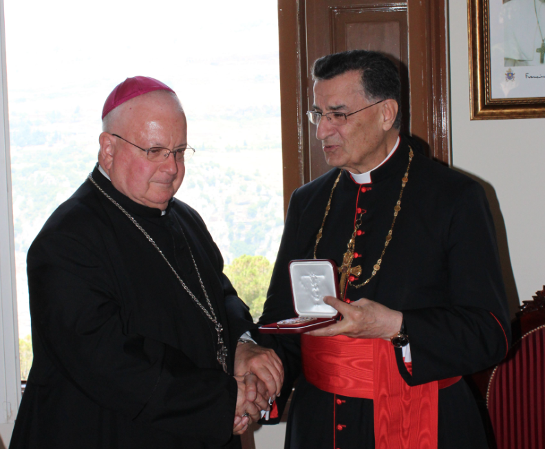 Mgr Raffin devient Officier dans l’Ordre National du Cèdre - Riposte ...