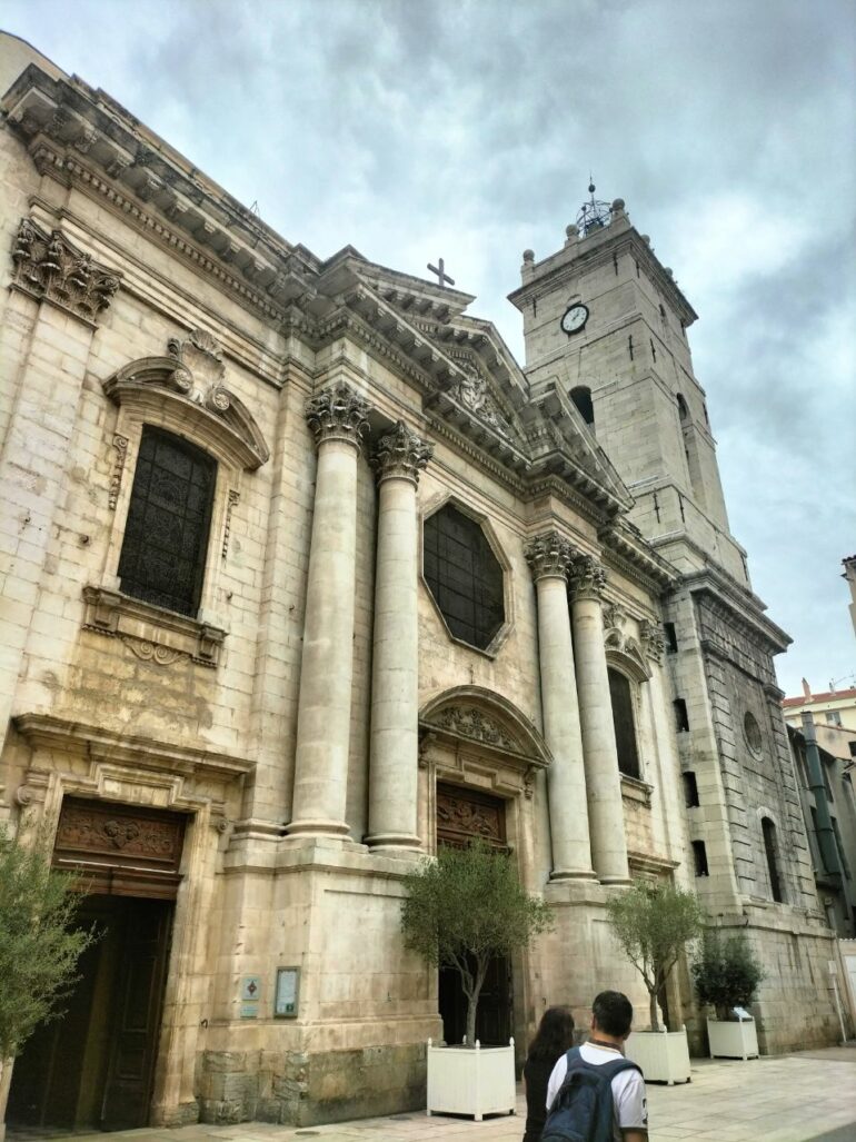Diocèse de Toulon : prêtres incardinés et excardinés - Riposte-catholique