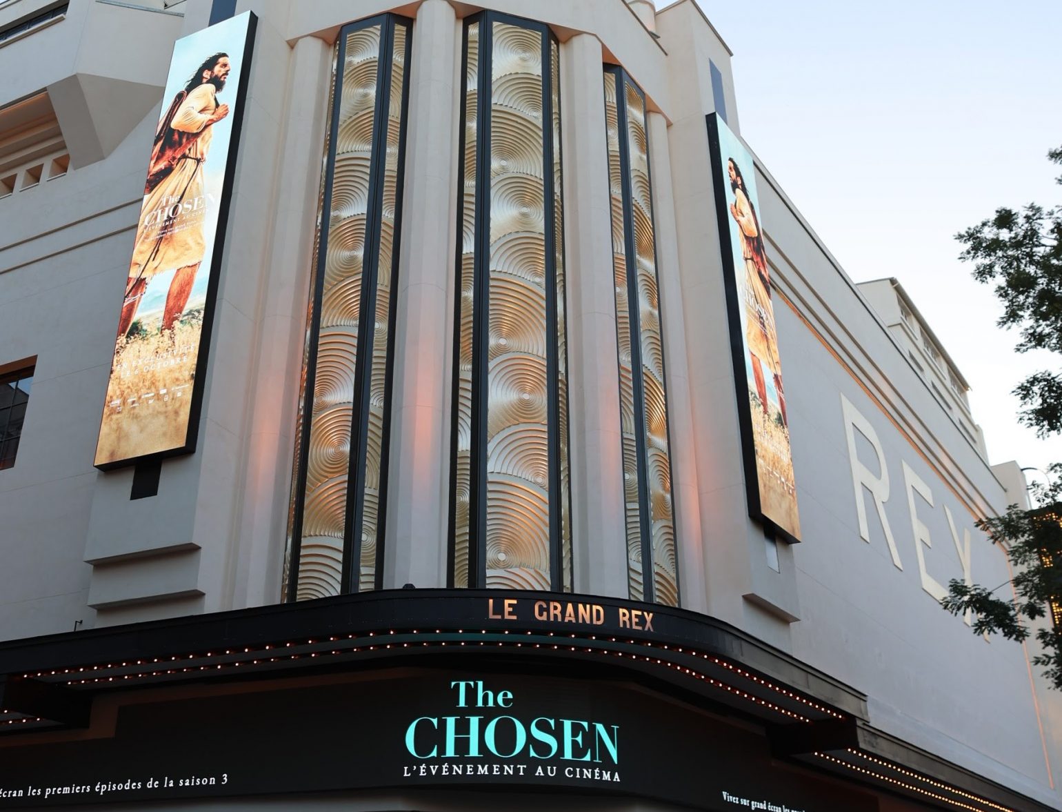 The Chosen : le Grand Rex à guichets fermés pour l'avant-première de la saison 3 - Riposte ...