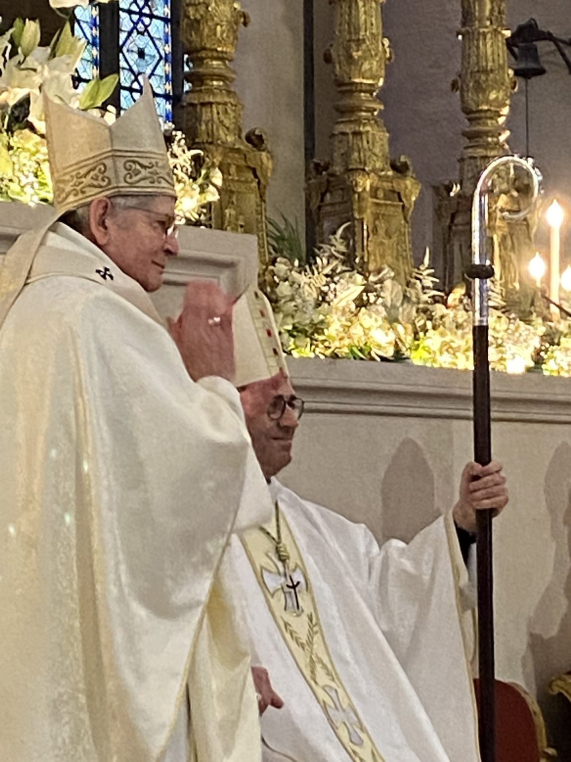 Saint-Denis: ordination épiscopale de Mgr Étienne Guillet - Riposte ...